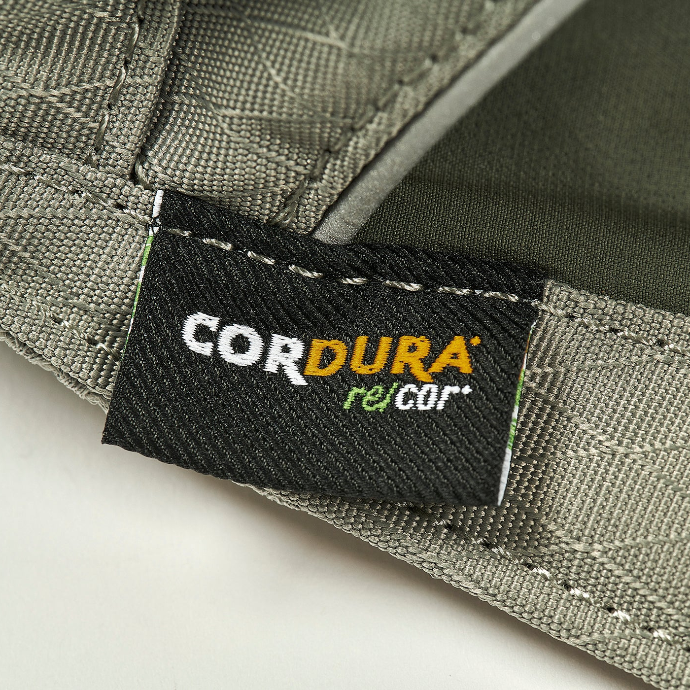 Cordura Y-Rip Bottle Pack Olive - Spring 2024 - Palace Community Cordura Y-Rip Bottle Pack Olive - Spring 2024 - Palace Community